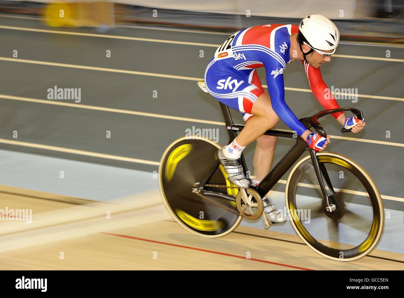 Mens scratch race final hi-res stock photography and images - Alamy