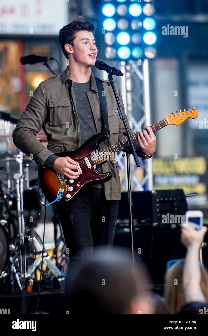 New York, NY, USA. 8th July, 2016. Shawn Mendez on stage for NBC Today ...