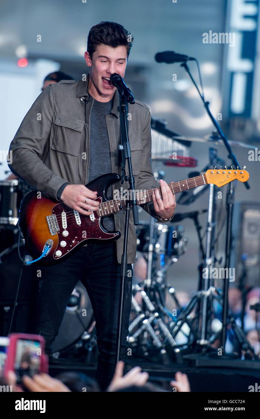 Steven mendez hi-res stock photography and images - Alamy