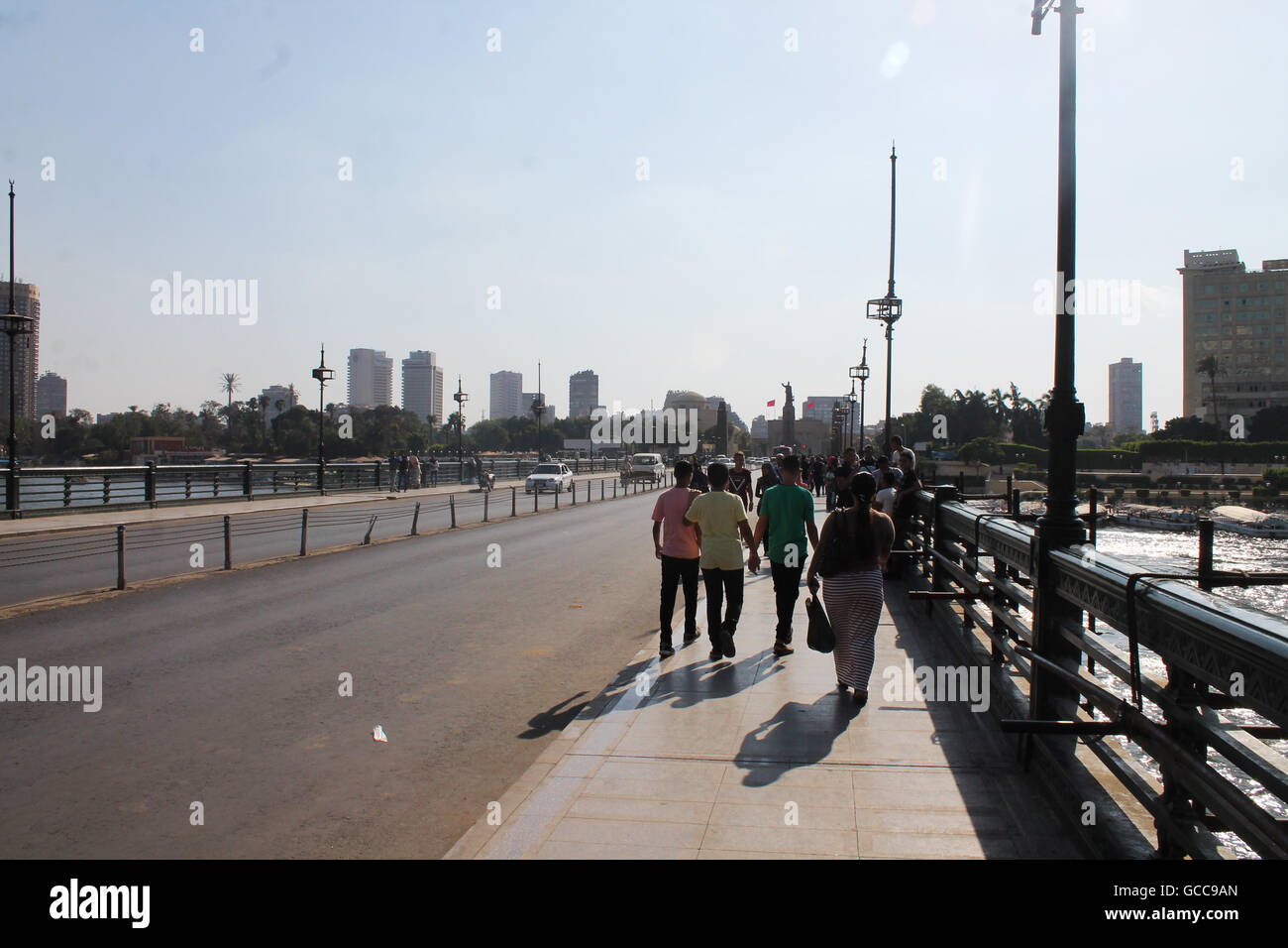 Qasr el nil bridge hi-res stock photography and images - Alamy