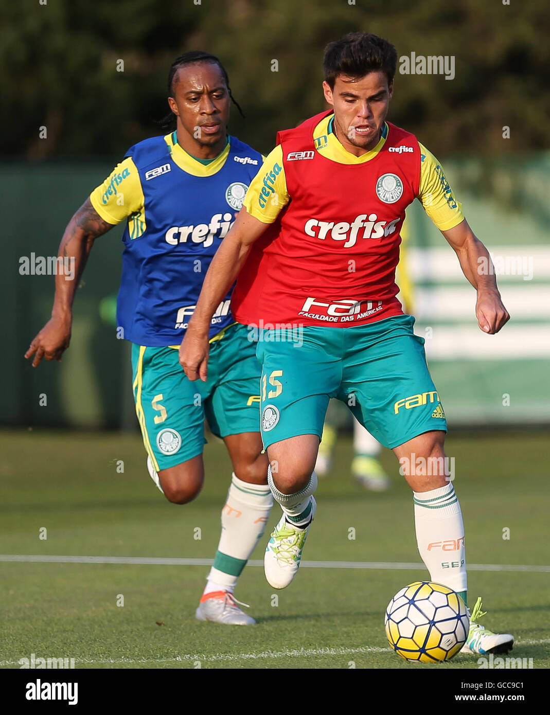 Players Arouca and Rodrigo (D), the SE Palmeiras, during training, the Football Academy in the ...