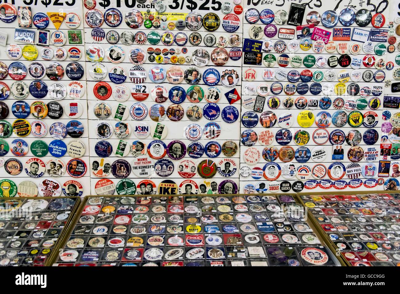 Plaques posters hi-res stock photography and images - Alamy