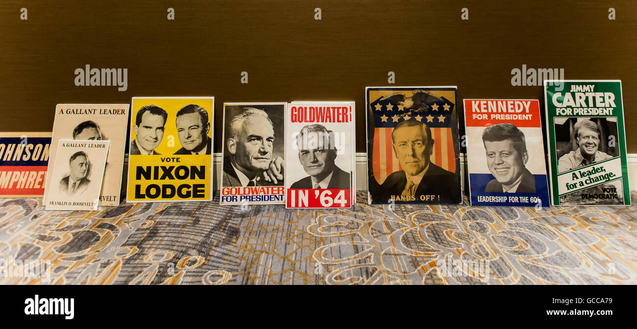 Harrisburg, Pennsylvania, USA. 08th July, 2016. Political memorabilia ...