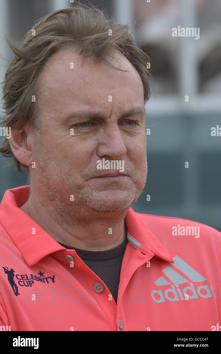 Philip glenister life on mars hi-res stock photography and images - Alamy