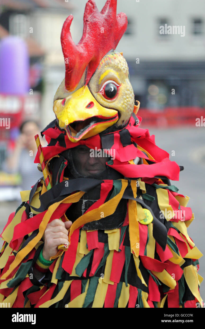 Roosters dance hi-res stock photography and images - Alamy