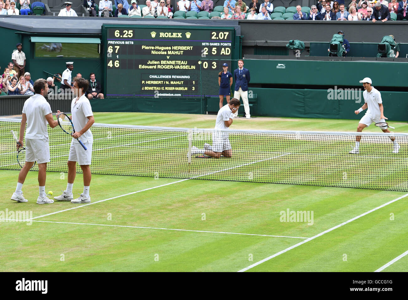 Mens Doubles Wimbledon High Resolution Stock Photography and Images - Alamy