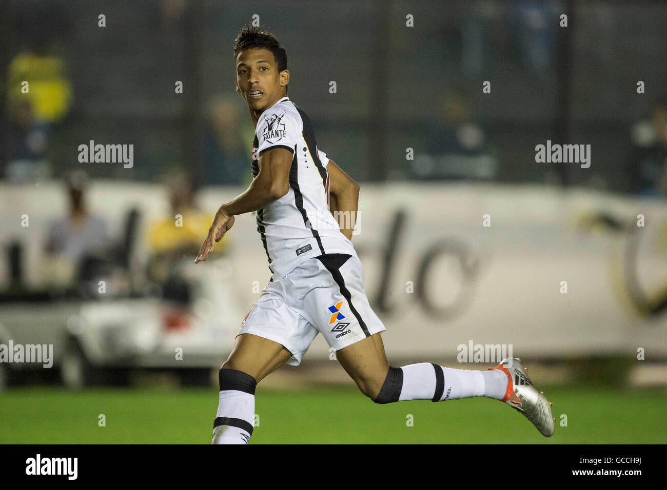 Caio Monteiro for Vasco da Gama - RJ X Brazil - RS for the 14th round ...