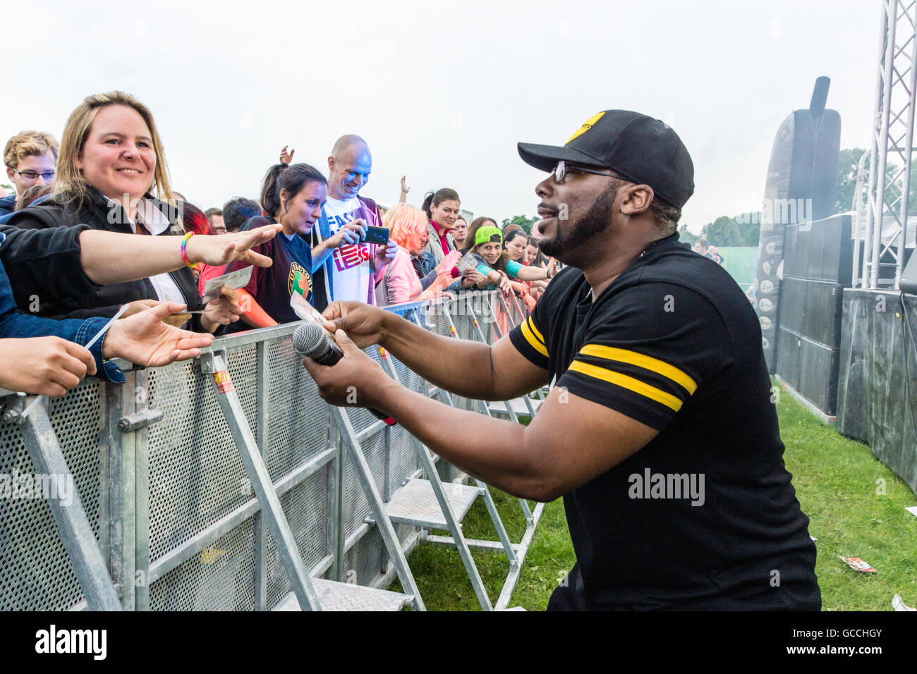 Eurotrash hi-res stock photography and images - Alamy