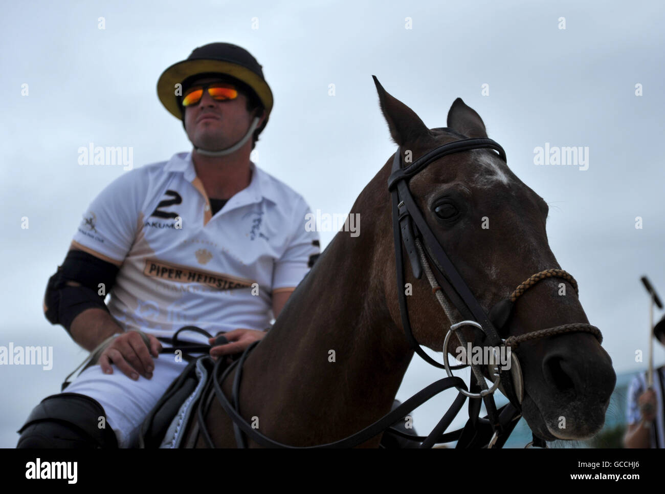 Sandbanks, Poole, Dorset, UK. 9th July, 2016. Zac Hagendoorn of Team ...