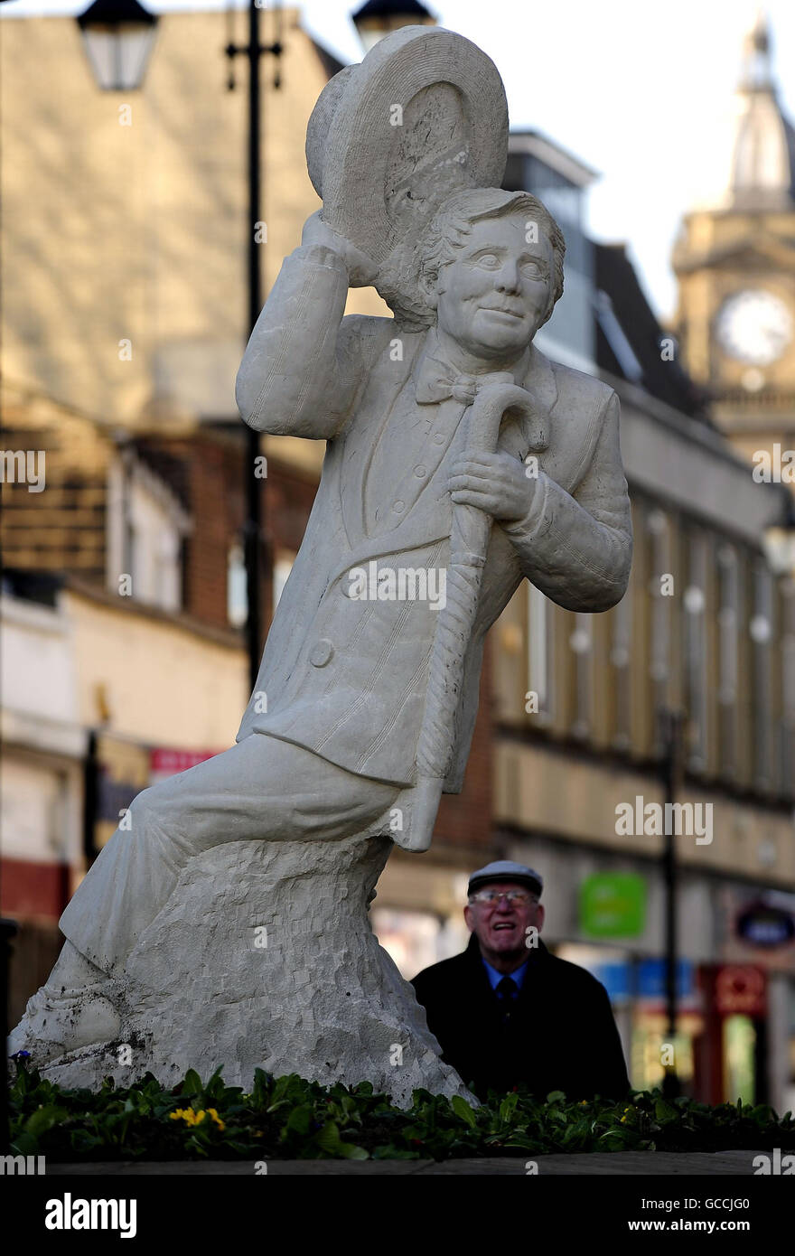 The statue of comedian ernie wise hi-res stock photography and images ...