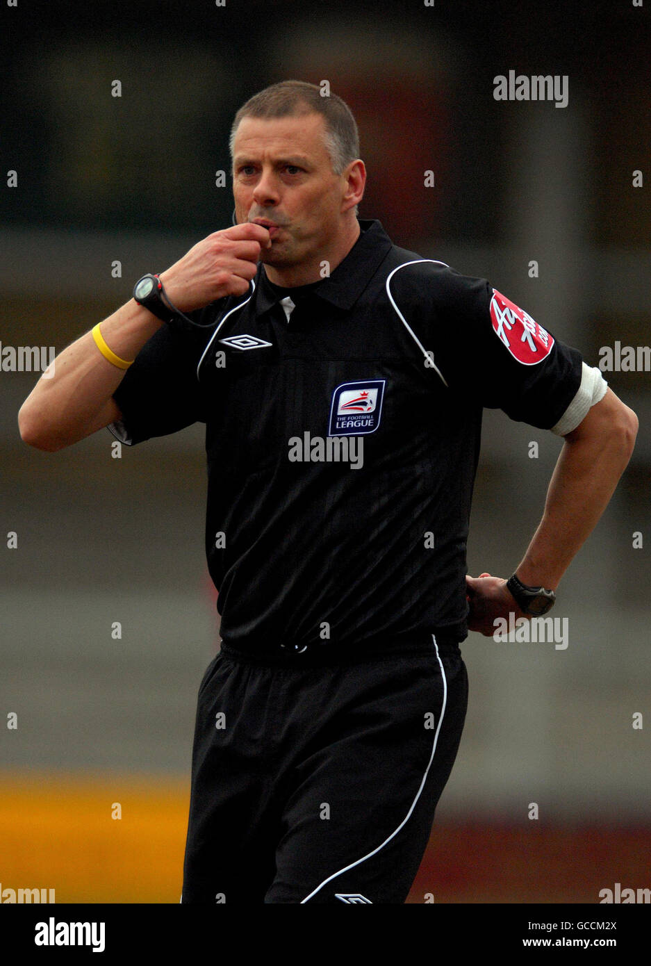 Final referee hi-res stock photography and images - Alamy