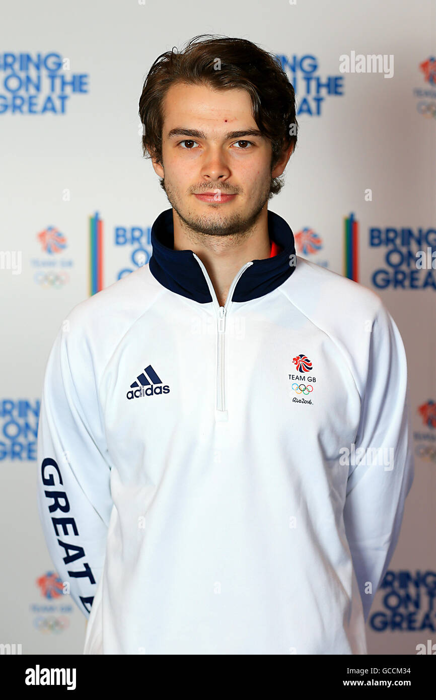 Table tennis player samuel walker hi-res stock photography and images ...