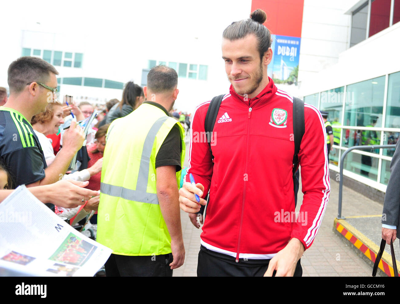 Wales' Gareth Bale arrives back at Cardiff Airport, Cardiff Stock Photo ...