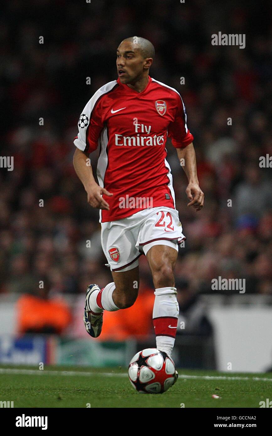 Soccer - UEFA Champions League - Round of 16 - Second Leg - Arsenal v ...