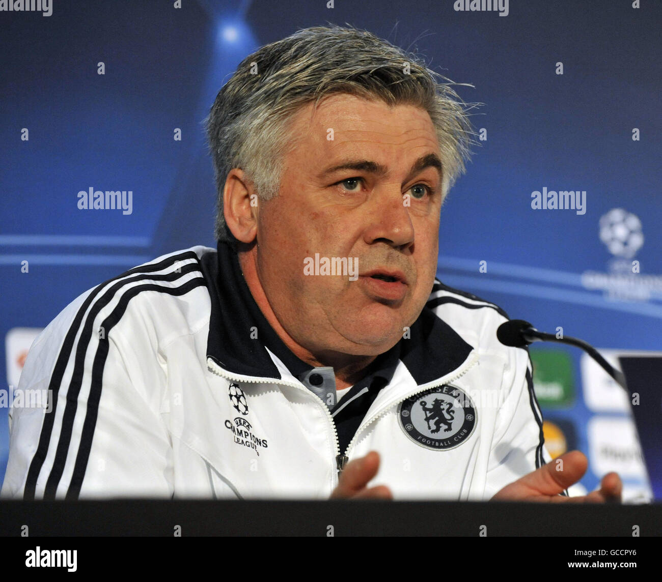 Soccer - UEFA Champions League - Round of 16 - Second Leg - Chelsea v ...