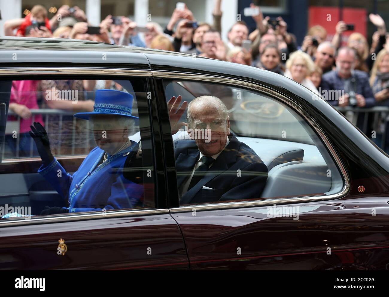 Queen elizabeth ii craft hi-res stock photography and images - Alamy