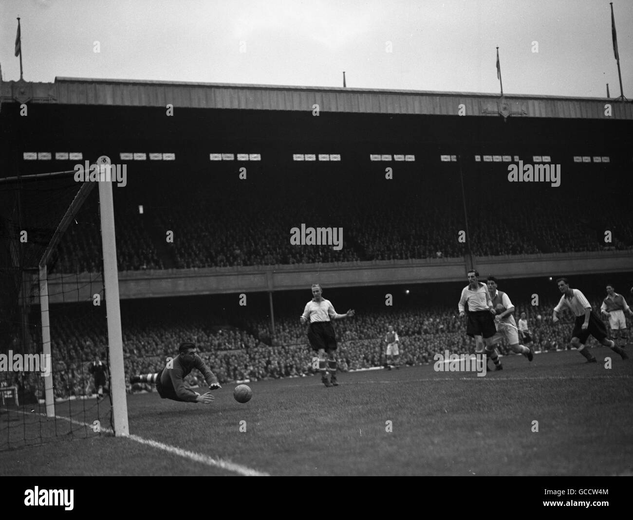 Liverpool goalkeeper Charlie Ashcroft saves the ball Stock Photo - Alamy