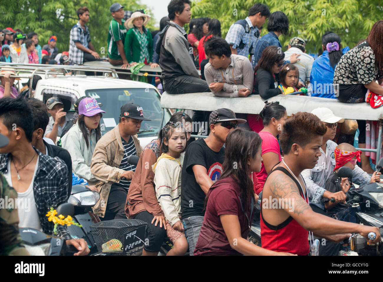 People at the Waterparty at the Thingyan Water Festival at the Myanmar ...