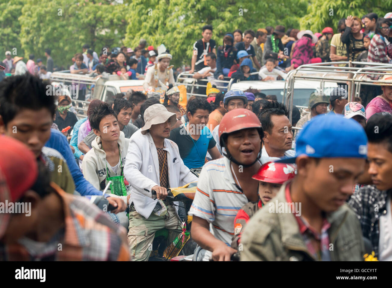 People at the Waterparty at the Thingyan Water Festival at the Myanmar ...