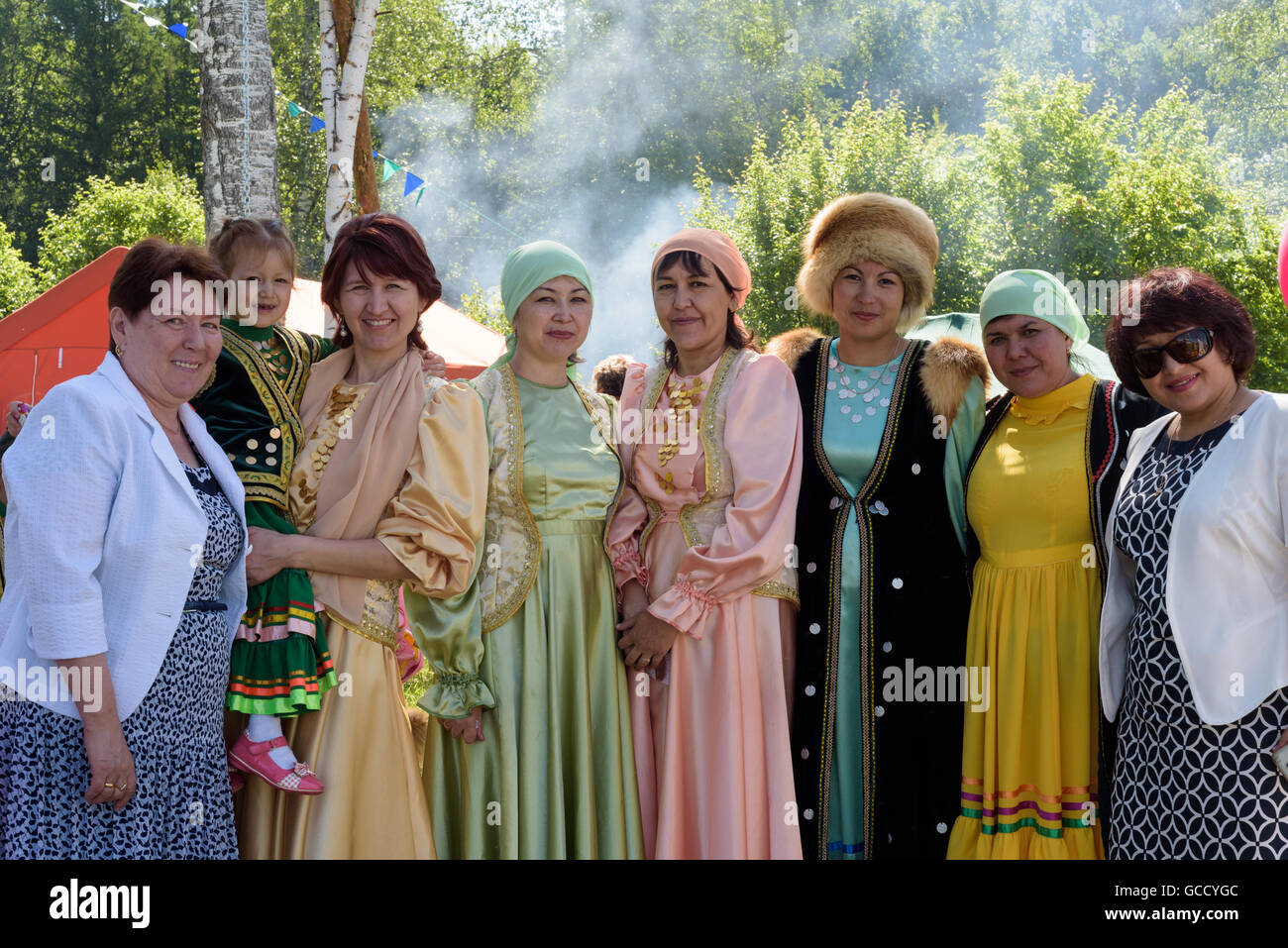 Russians celebrate Sabantuy in 2016 by wearing Bashkir and Tartar ...