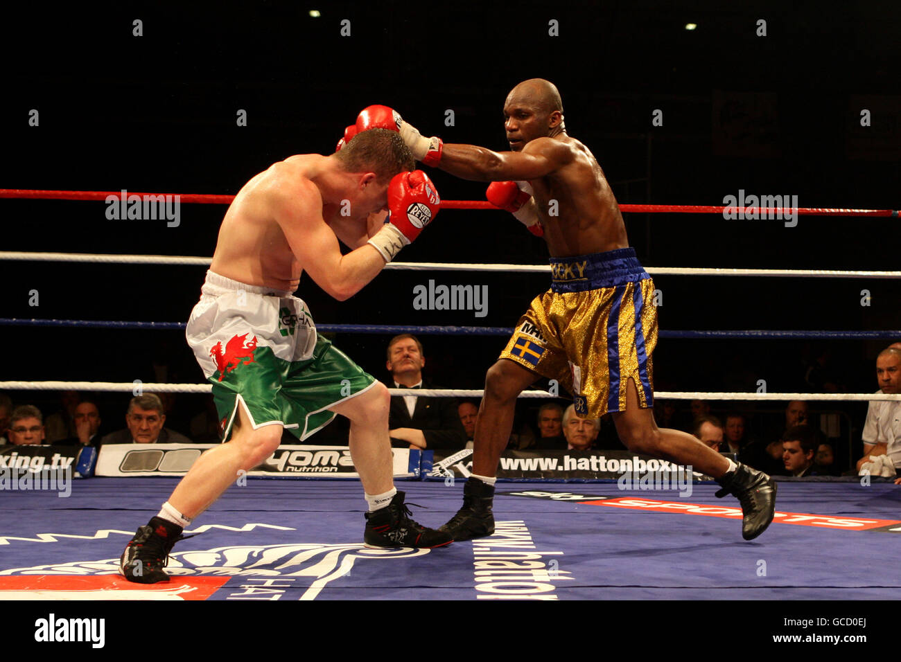 Boxing lightweight bout gary buckland sam rukundo manor sports complex ...
