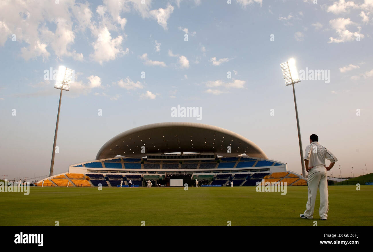 General view of the sheikh zayed stadium in abu dhabi hi-res stock ...
