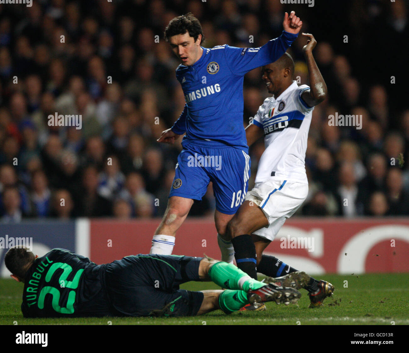 Soccer - UEFA Champions League - Round of 16 - Second Leg - Chelsea v ...