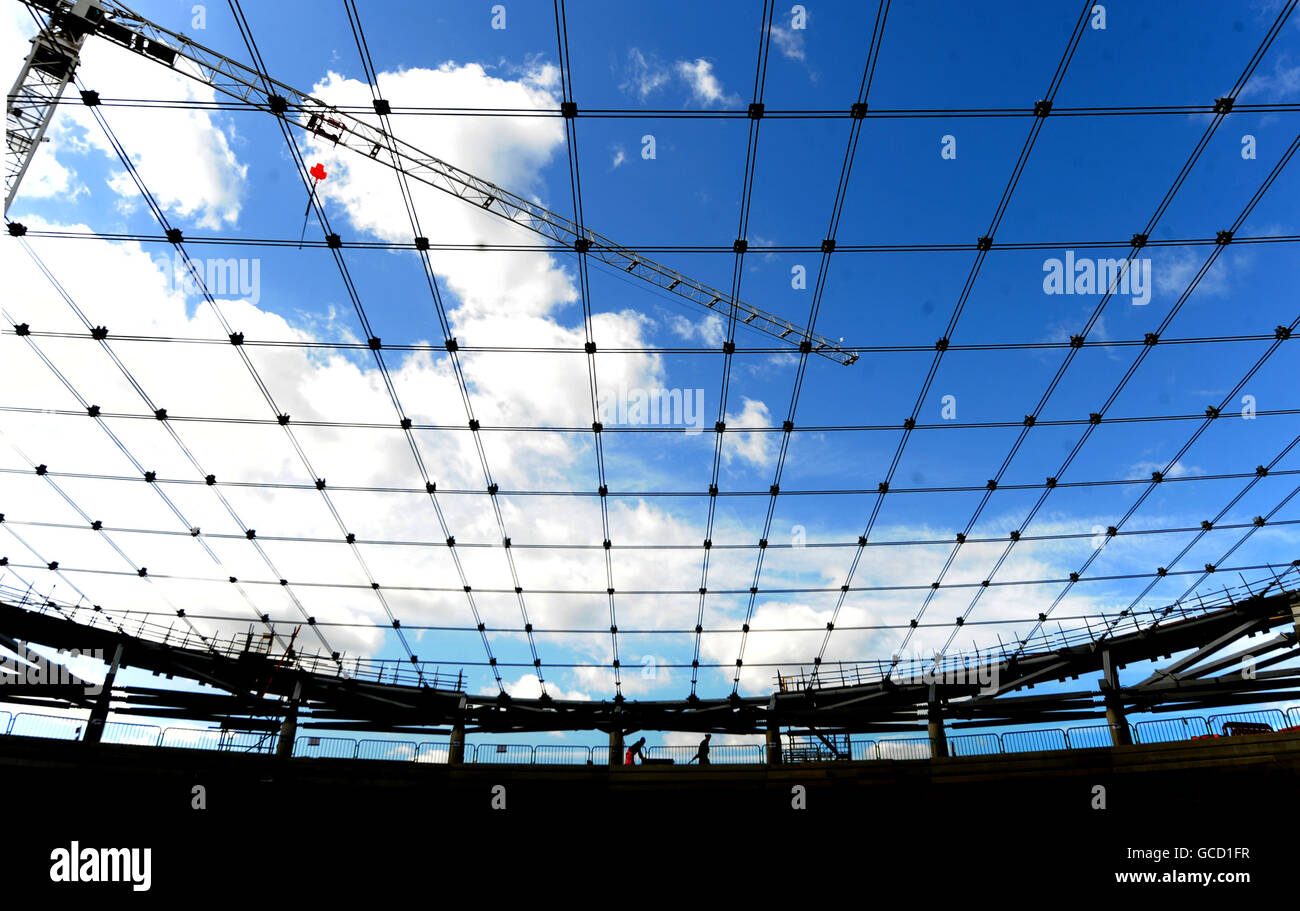 Construction work continues on the Velodrome at the Olympic Park in ...