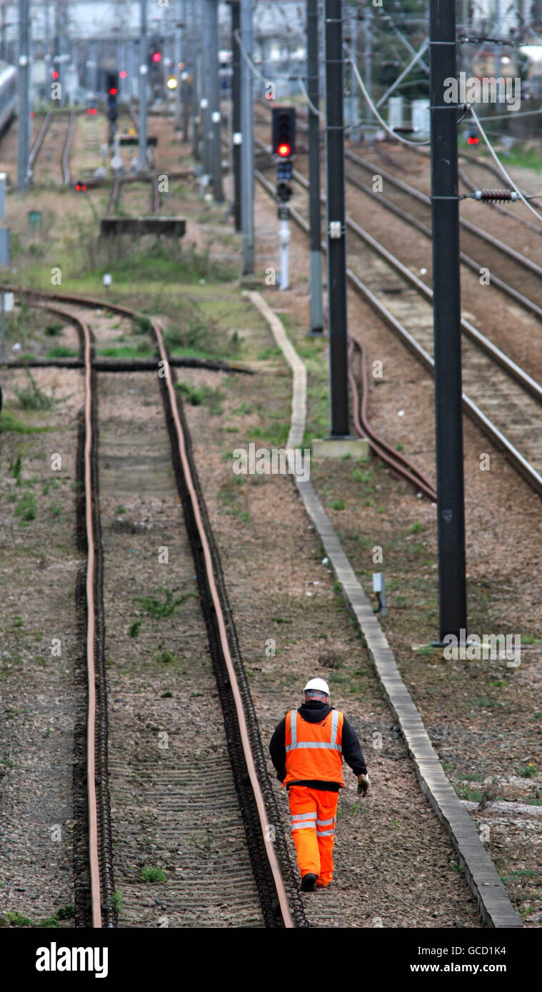 Cambridge network rail station hi-res stock photography and images - Alamy