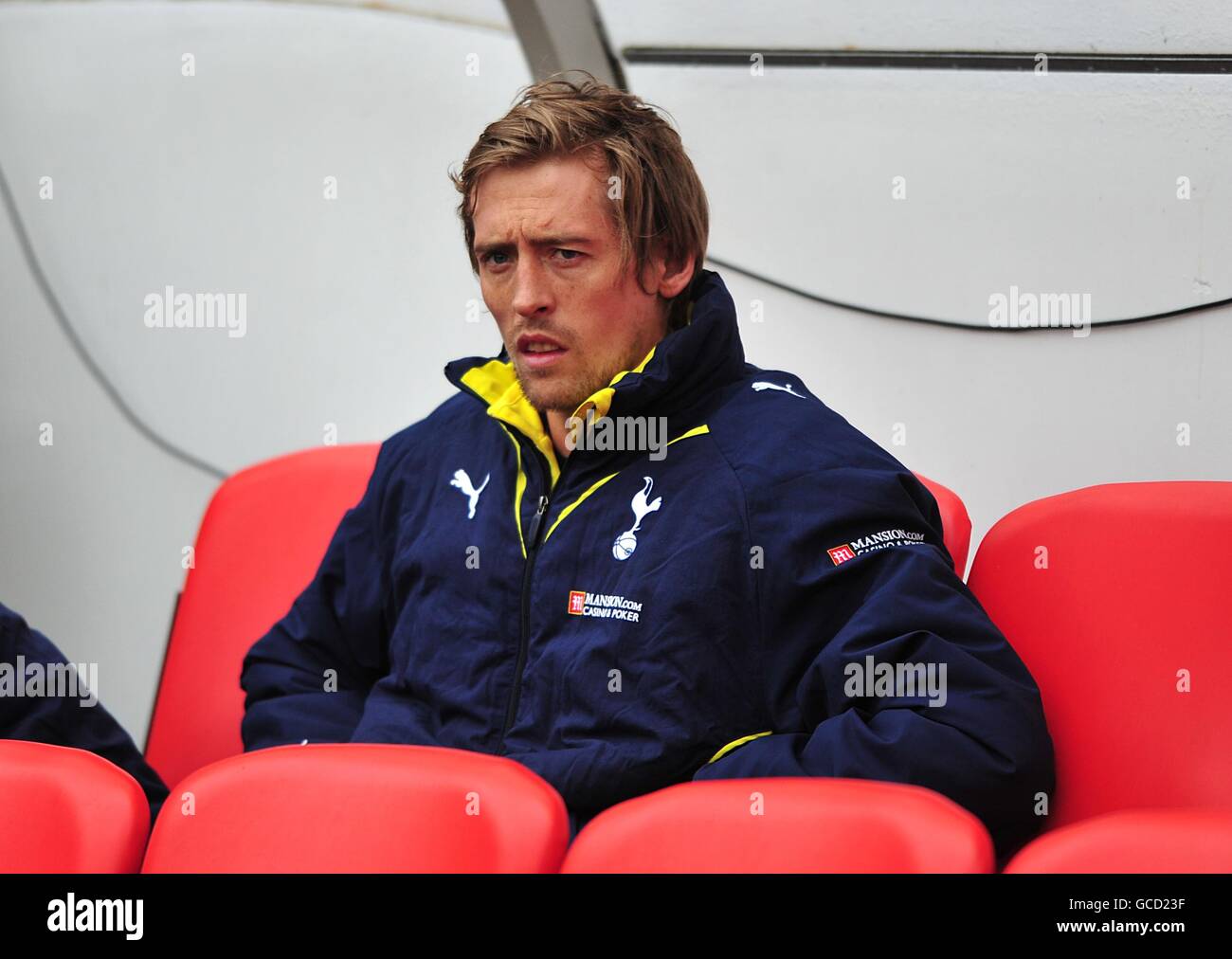 Tottenham hotspurs bench hi-res stock photography and images - Alamy