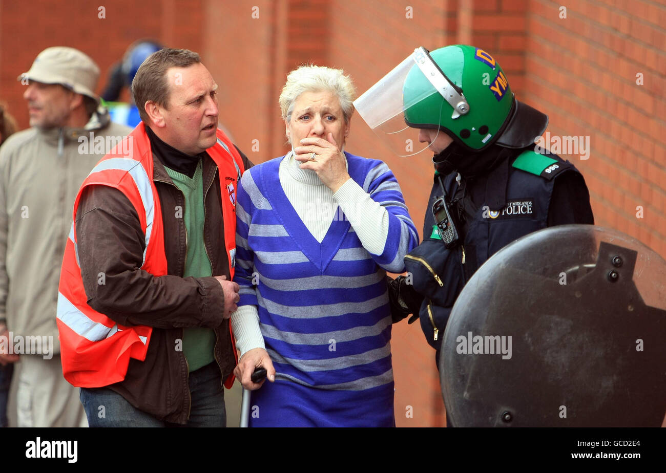 Edl protest dudley hi-res stock photography and images - Alamy