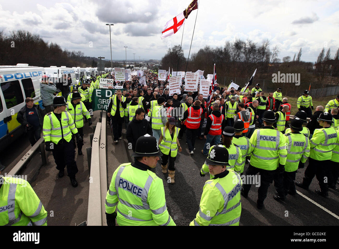 Protestors of the English Defence League (EDL) during their ...