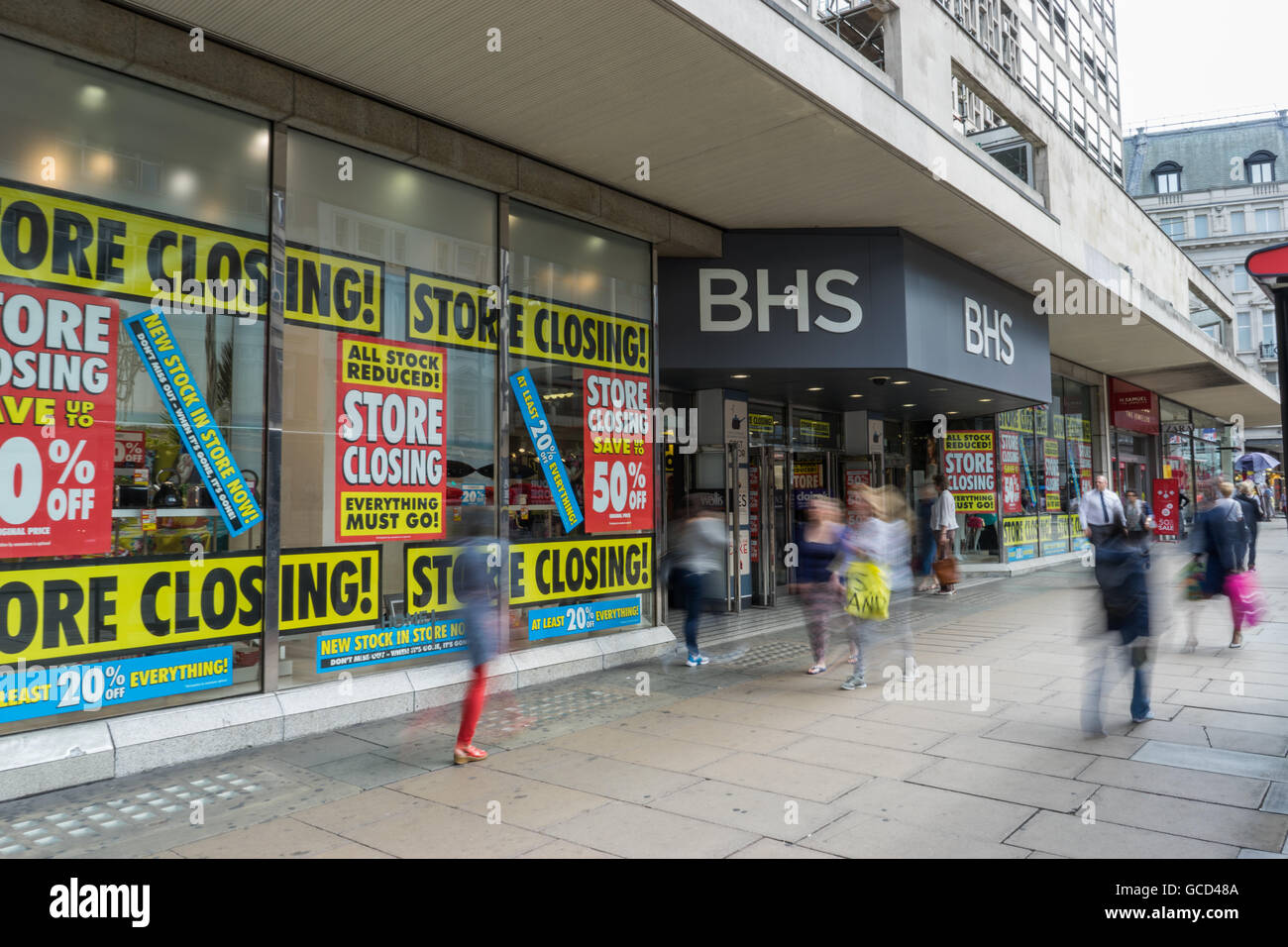 Bhs closing down hi-res stock photography and images - Alamy