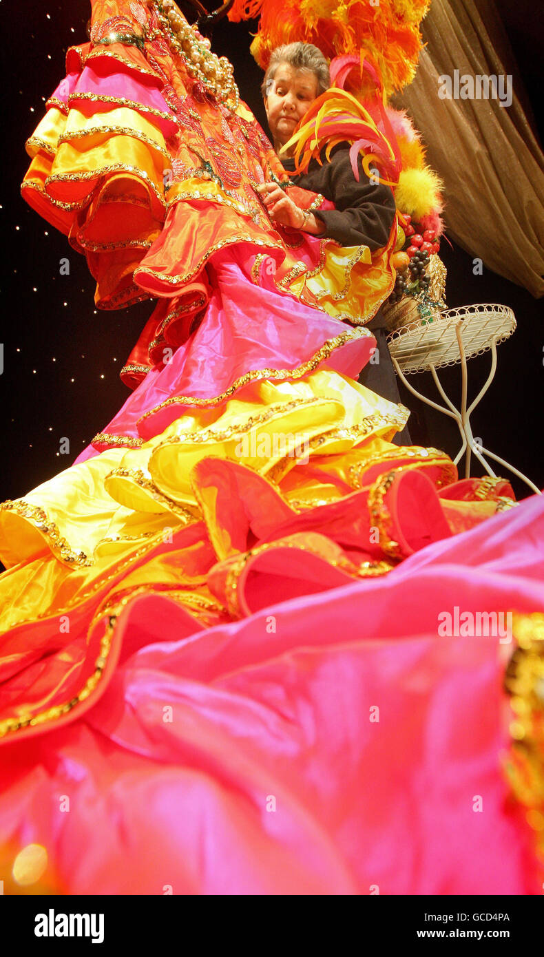 Danny la rue hi-res stock photography and images - Alamy