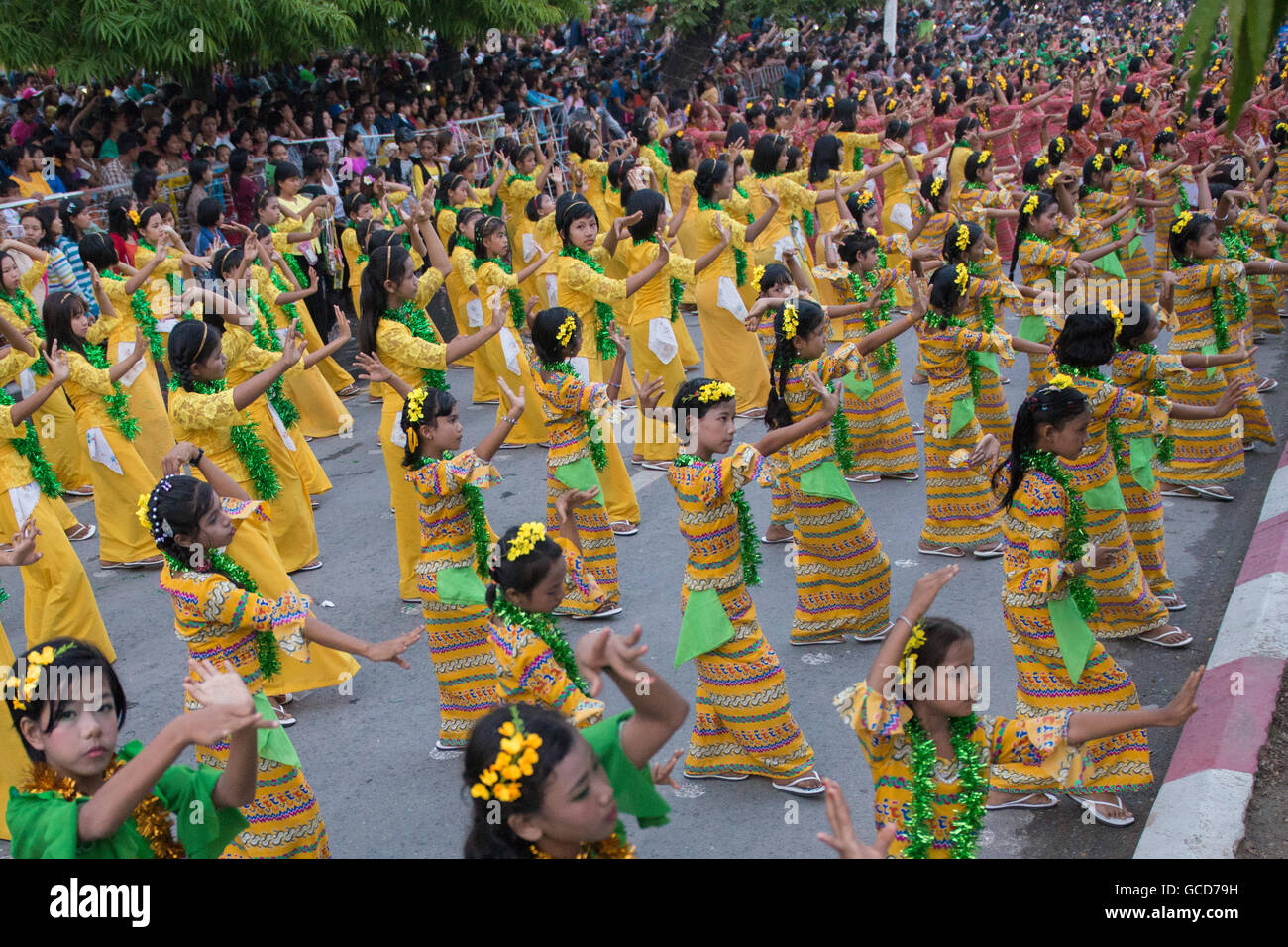 Thingyan festival hi-res stock photography and images - Alamy