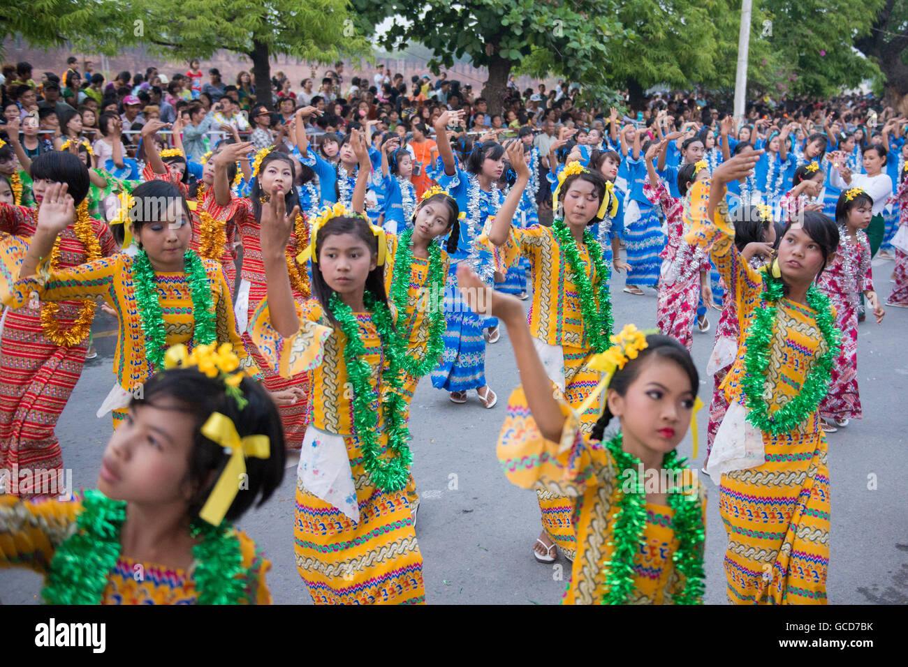 Traditional Dance Girls at the Thingyan Water Festival at the Myanmar ...