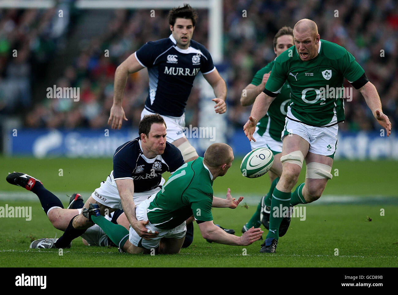 Ireland's Keith Earls passes to Paul O'Connell during the RBS 6 Nations ...