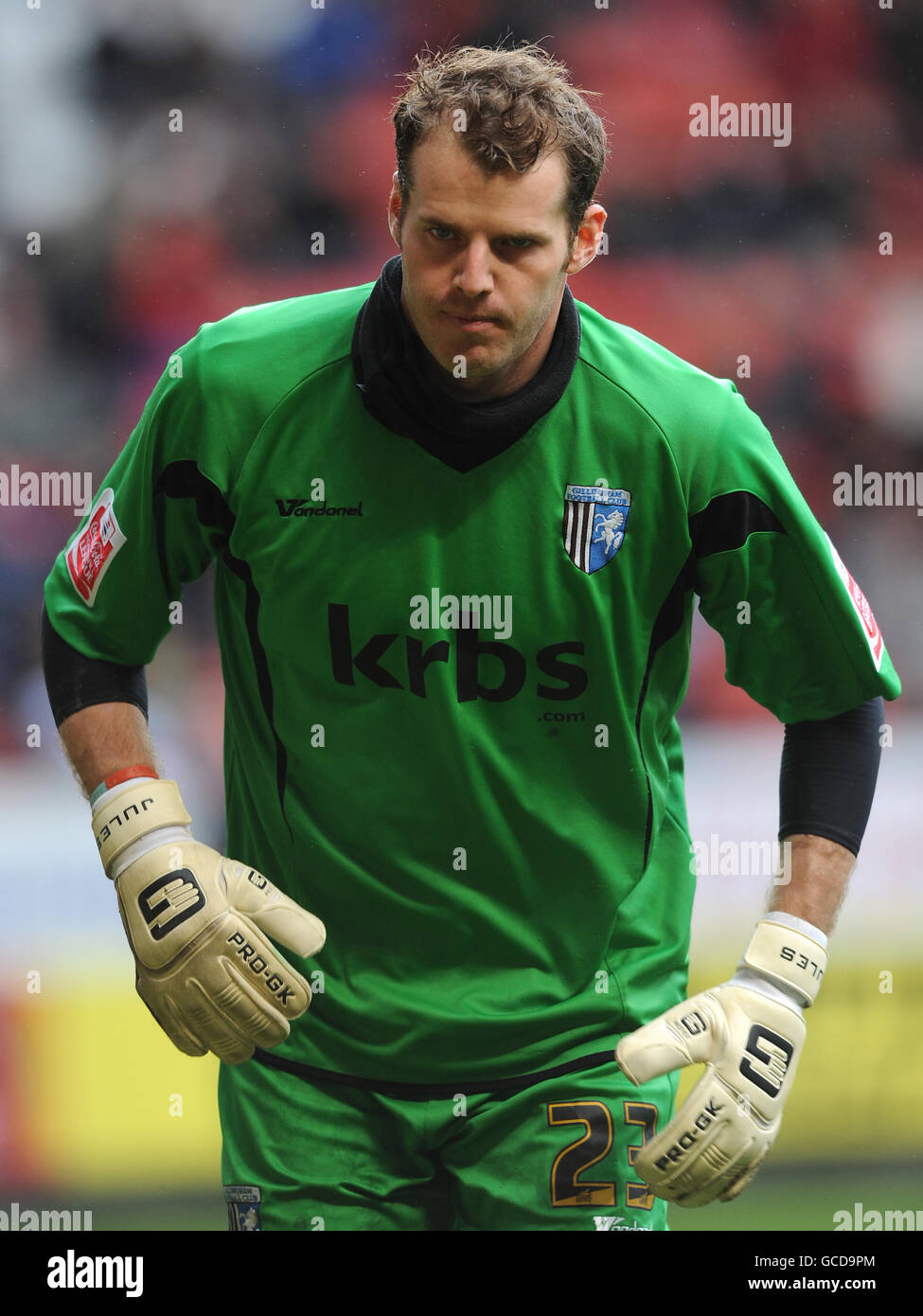 Gillingham goalkeeper alan julian hi-res stock photography and images ...