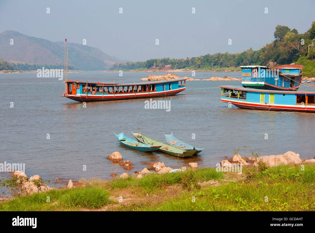 Mekong river boats hi-res stock photography and images - Alamy
