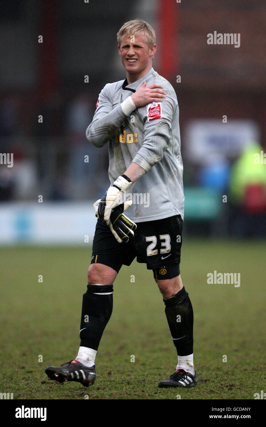 Notts county goalkeeper kasper schmeichel hi-res stock photography and ...