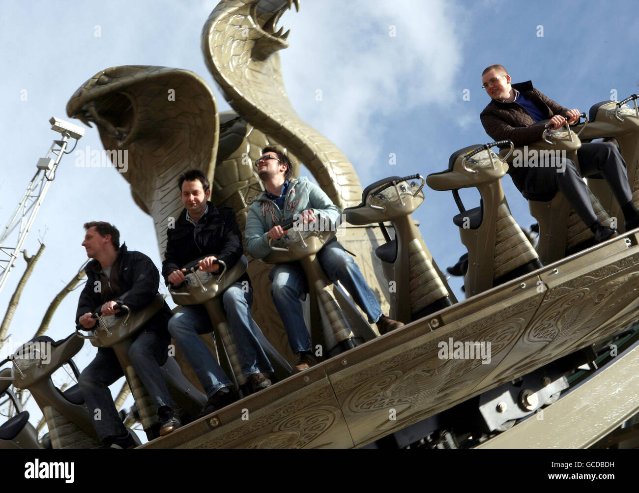 Thrill seekers enjoy the new Kobra ride at Chessington World of ...