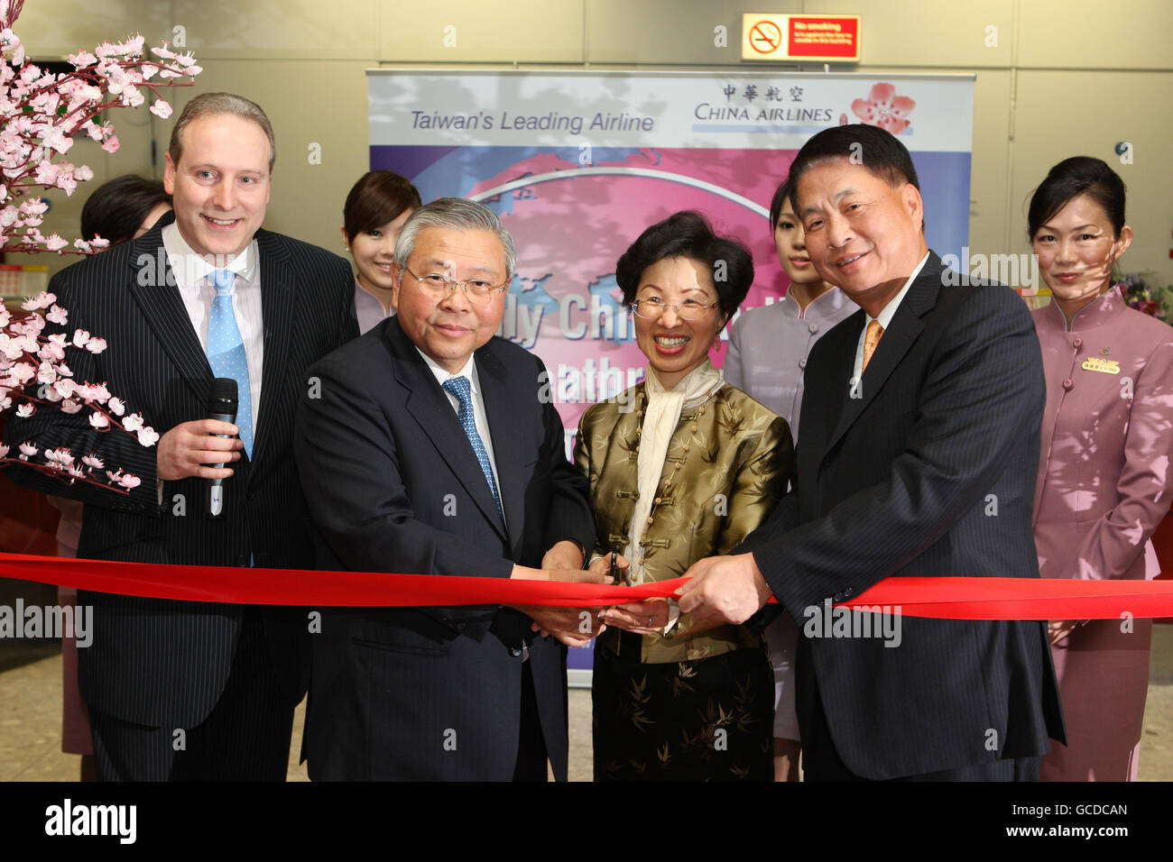 (Left - right) Chris Butler from BAA, China Airlines Chairman Philip Wei, Madam Katharine Chang ...