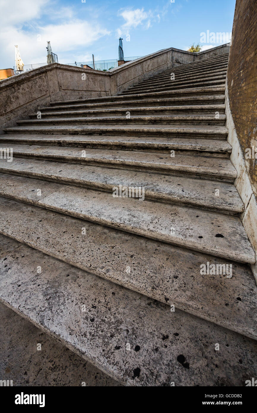 Steps in building architecture hi-res stock photography and images - Alamy