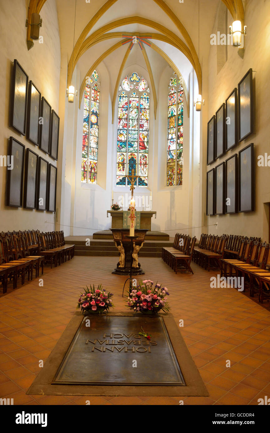 Interior of Thomaskirche in Leipzig with bronze plate under which ...