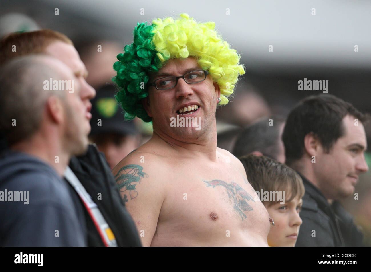 Football fan wig hi-res stock photography and images - Alamy