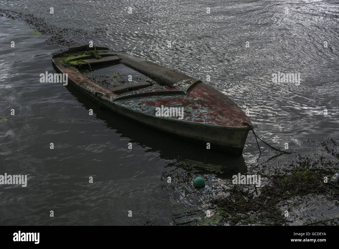 Waterlogged rock hi-res stock photography and images - Alamy