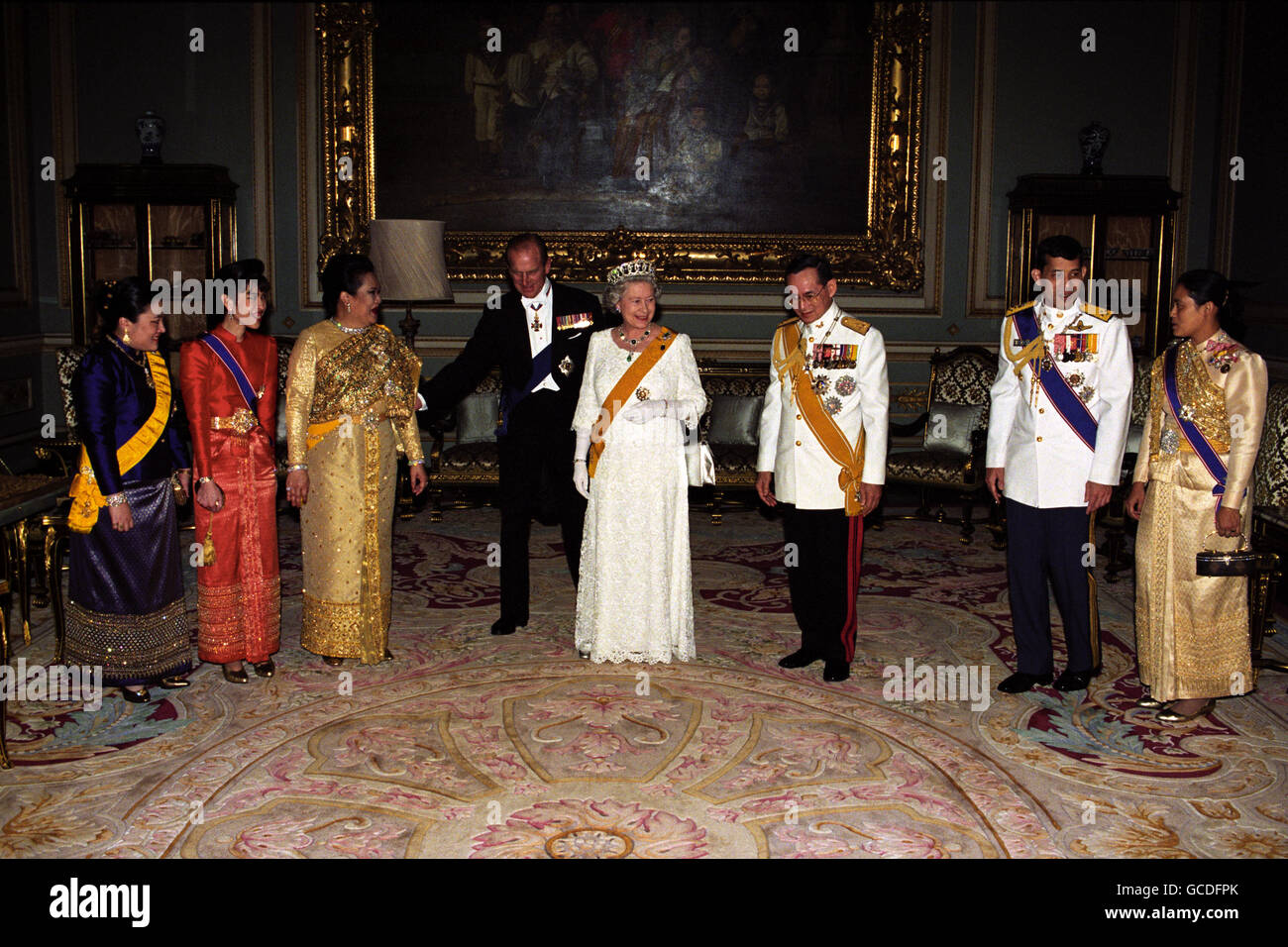 Royalty - Queen Elizabeth II State Visit to Thailand Stock Photo - Alamy Royalty - Queen Elizabeth II State Visit to Thailand Stock Photo - Alamy