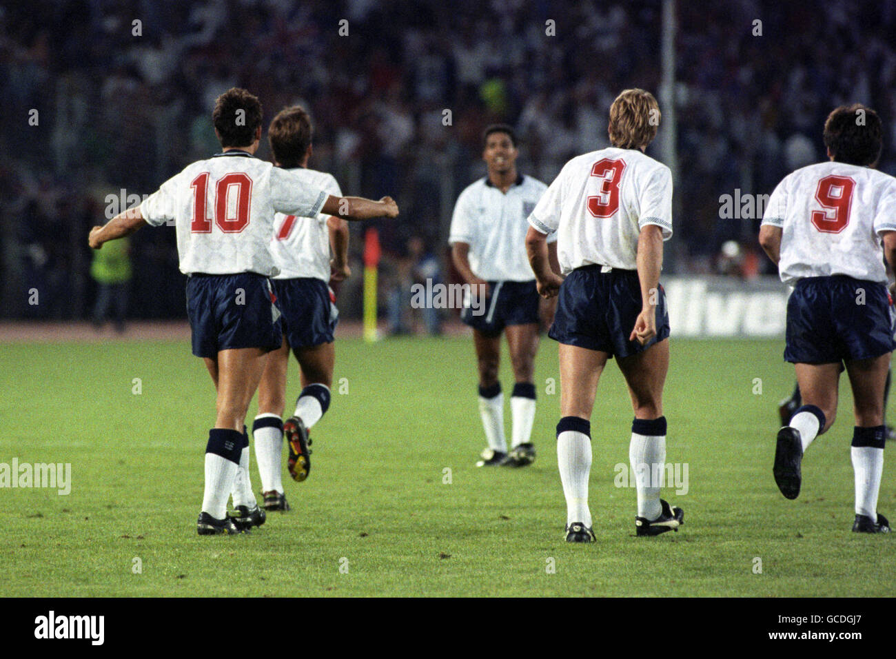 Soccer - FIFA World Cup Italia 1990 - Semi Final - West Germany v ...