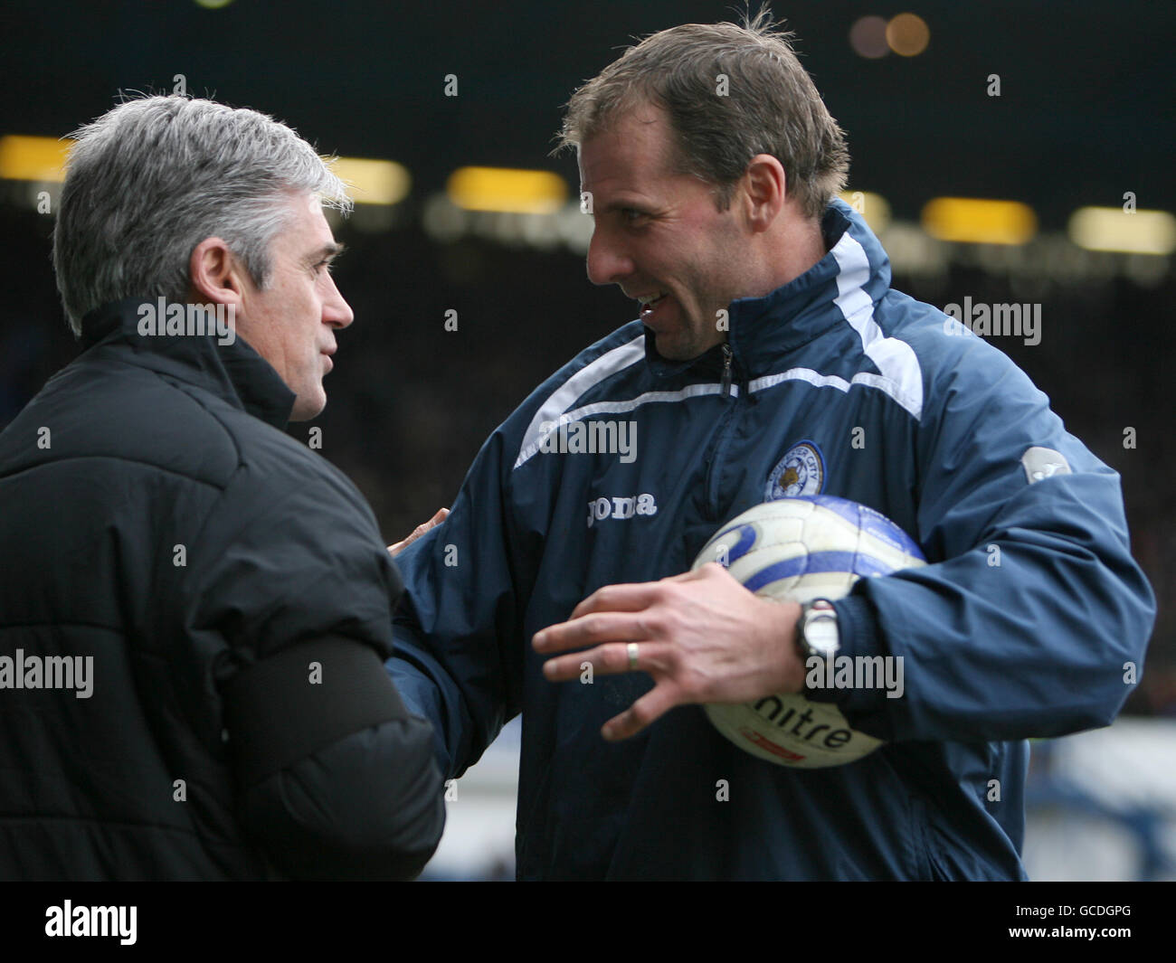 Coach headshot football datacoapplies hi-res stock photography and ...