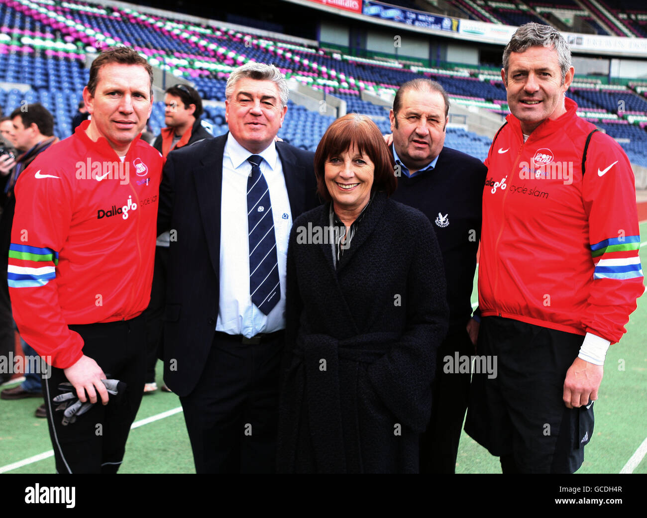 (from left) Andy Nicol, Jim Stevenson, two team helpers (names unknown ...